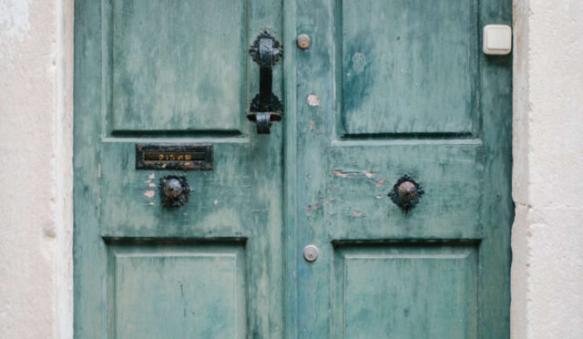 Exploring The Bold Aesthetics Of Grunge Graphic Design - Visual Design ...